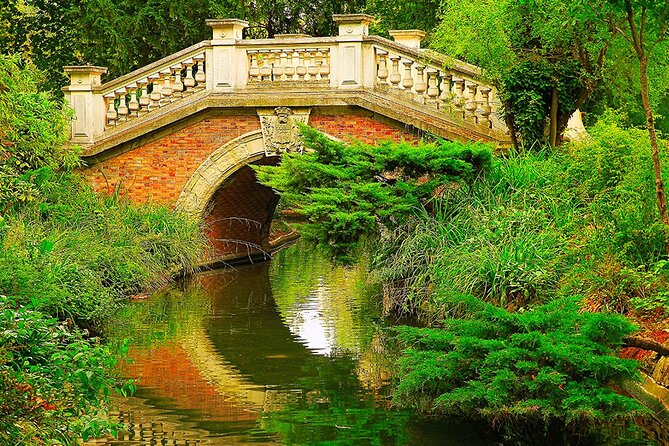 Architectural Bourgeois Paris 19th Century - Analyzing the Value