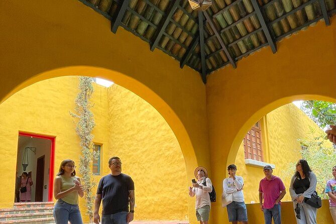 Architecture of Luis Barragan Walking Tour with Street Food - FAQ