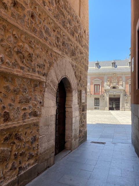 Architecture Tour: Old Historic Madrid with an architect - What to Expect from the Tour Experience