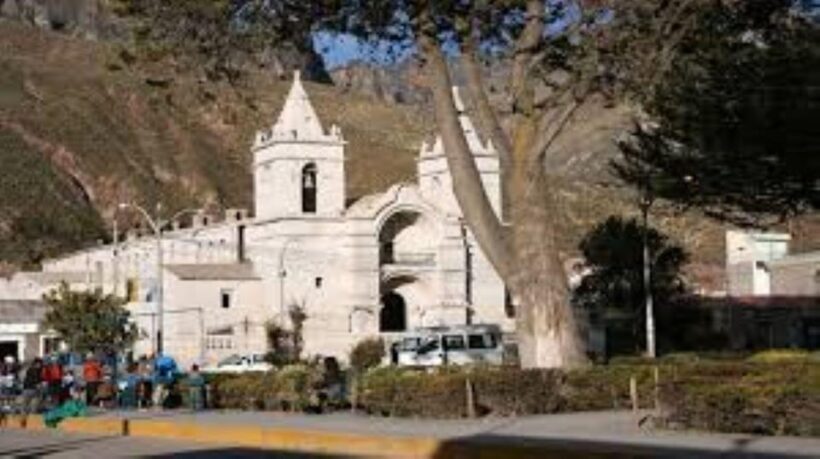 Arequipa: Colca Canyon Excursion 2 Days with End in Puno - A Relaxed Introduction to the Depths of Colca Canyon