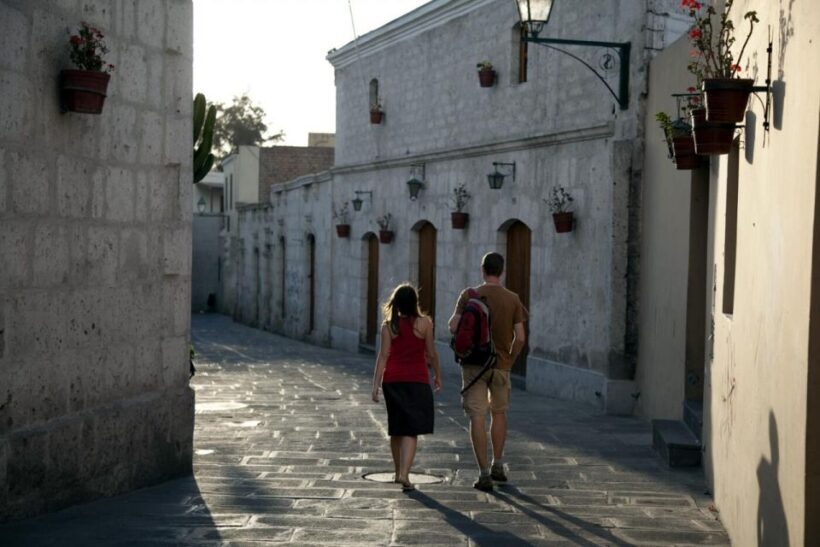 Arequipa: Walking Tour and Santa Catalina Monastery - Key Points