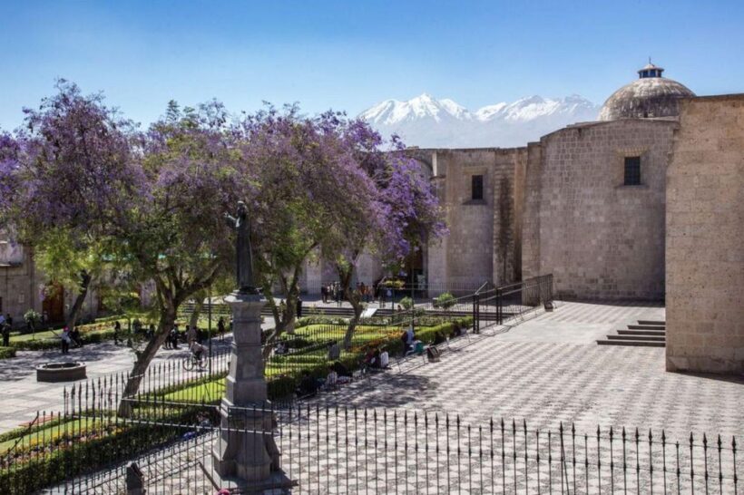 Arequipa Walking Tour and Santa Catalina Monastery - Key Points