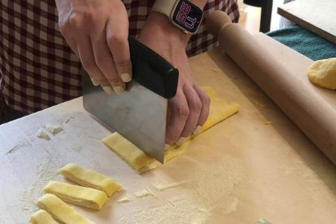 Arezzo: Colorful Tagliatelle & Ravioli Home Cooking Class - Crafting the Perfect Three-Course Italian Meal