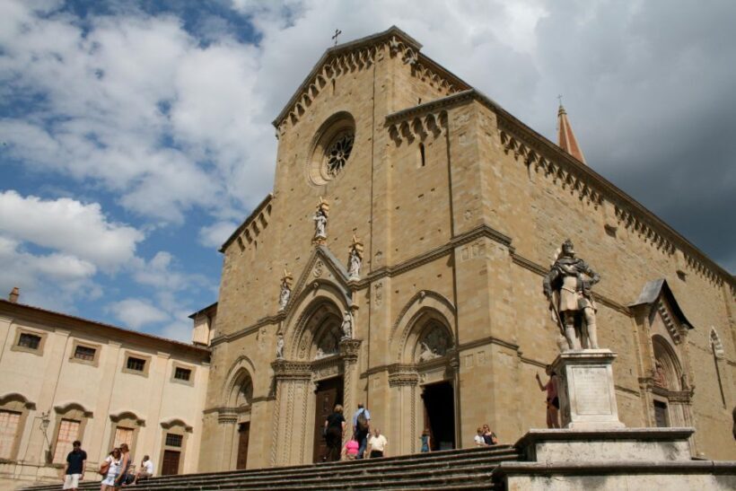 Arezzo: Guided Walking Tour with Basilica of San Francesco - The Experience and Its Value