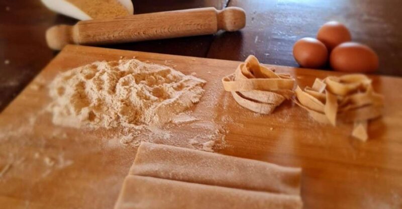 Arezzo: pasta e tiramisù cooking class organic Tuscan farm - Key Points