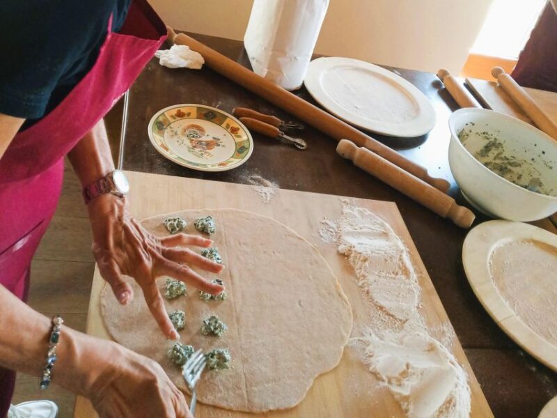 Arezzo: pasta e tiramisù cooking class organic Tuscan farm - What Makes It Special?