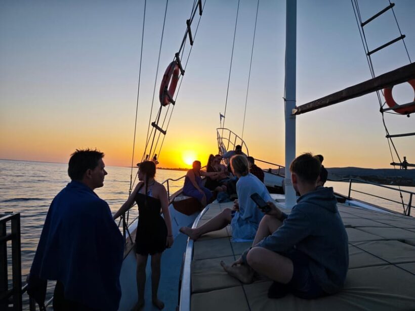 Argostoli: Sunset cruise with food & drinks - Exploring the Itinerary
