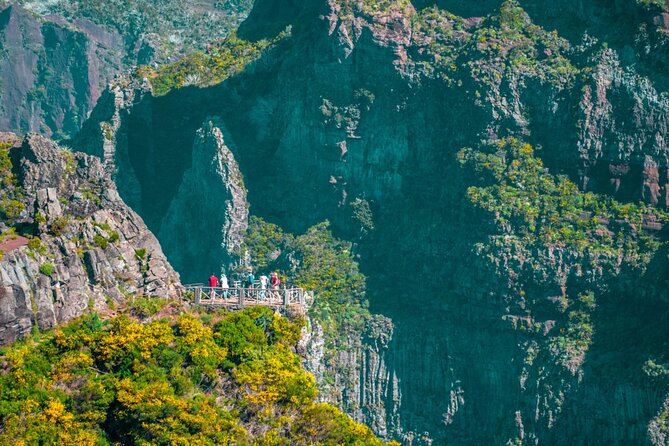 Arieiro Peak, Balcoes Viewpoint, Santana & Ponta De Sao Lourenço - Scenic Spots