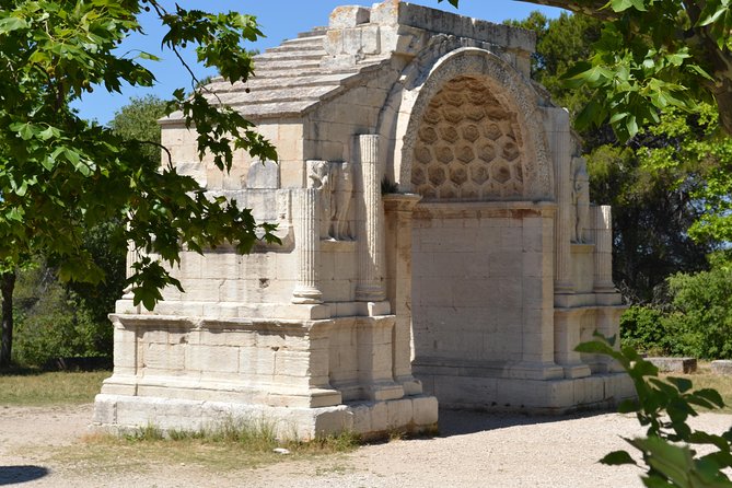 Arles, Les Baux, and Saint Remy De Provence From Marseille - Tour Inclusions and Details