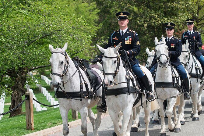 Arlington Cemetery Tour with Guard Ceremony and Iwo Jima Memorial - An In-Depth Look at the Arlington Cemetery Guided Tour