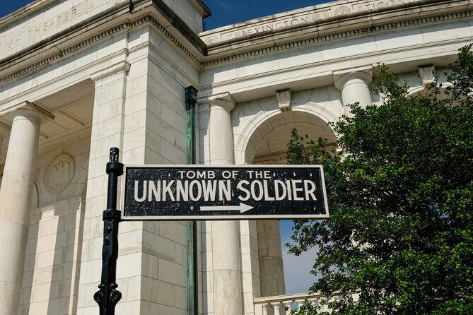 Arlington Cemetery Tour with Guard Ceremony and Iwo Jima Memorial - The Sum Up