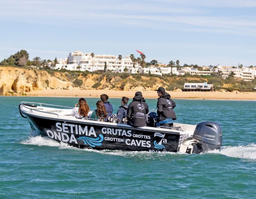 Armação de Pêra: Benagil´s 15 Best Caves Boat Tour - The Intangible Value of the Tour