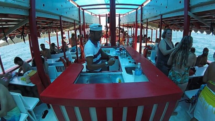 Armação dos Búzios: 3-Stop Schooner Boat Ride - The Real Value of the Tour