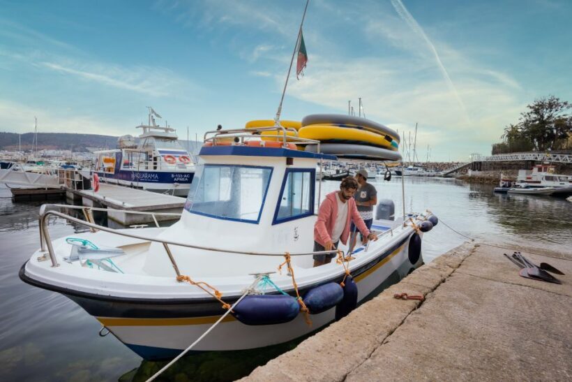 Arrábida: Boat tour along the heart of Sesimbra - FAQ