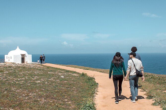 Arrábida Natural Park and Sesimbra Day Trip From Lisbon - Optional Visits: Castles and Dolphin Watching