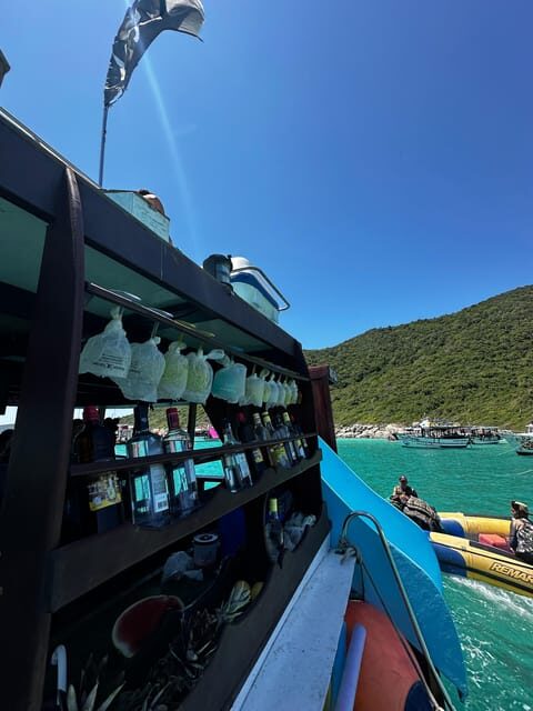 Arraial do Cabo: Boat Trip with Waterslide - FAQs
