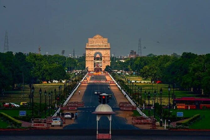 Arrival and Departure transfer to Airport in Delhi - What Is the Experience Like?