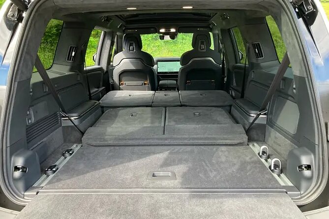 Arrival by Eco SUV From Las Vegas Airport to Las Vegas City - Pickup and Drop-off Process