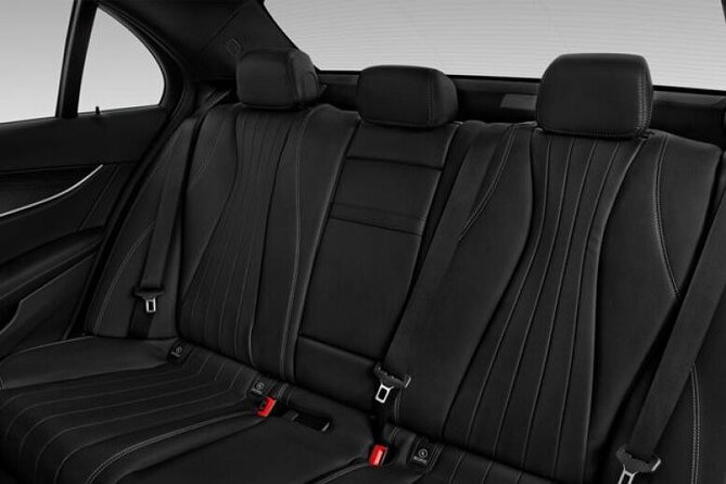 Arrival from Barcelona Port to Barcelona City by Private Sedan - The Experience: What You Can Expect