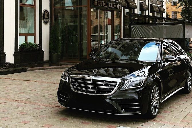 Arrival Private Transfer: Airport FLL to Hollywood Beach in Luxury Car - A Detailed Look at the Transfer Experience