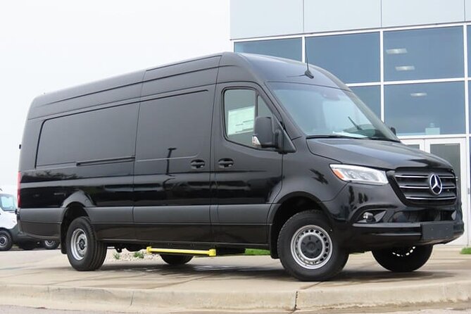 Arrival Private Transfer Amsterdam Airport to Amsterdam City Center by Minibus - Introduction