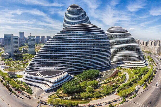 Arrival Private Transfer: Capital Airport PEK to Beijing in Business Car - An In-Depth Look at the Transfer Experience