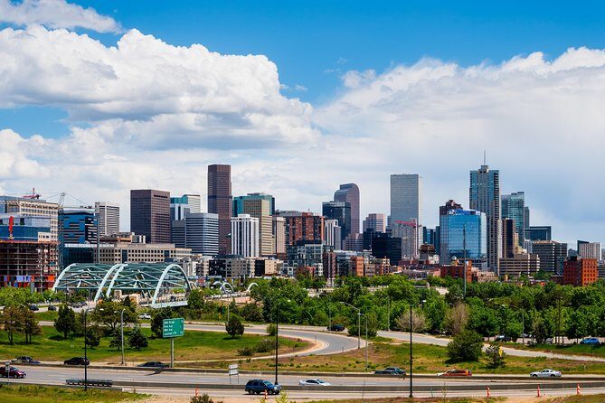 Arrival Private Transfer: Denver Airport DEN to Denver in Luxury Van - Why Choose This Transfer?