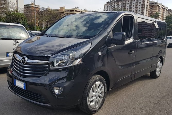 Arrival Private Transfer from Riga Airport RIX to Riga City by Minivan - Introduction