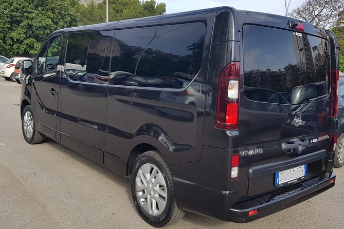 Arrival Private Transfer from Riga Airport RIX to Riga City by Minivan - Why Choose a Private Transfer?