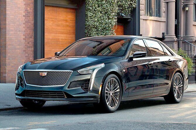 Arrival Private Transfer: Seattle Airport SEA to Seattle in Business Car - Vehicle and Comfort