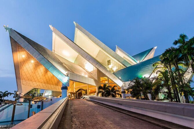 Arrival Private Transfers from Airport KUL to Kuala Lumpur in Business Van - Pricing and Value