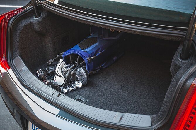 Arrival Transfer Denver Airport DEN to Denver City by Luxury Car - Who will love this service?