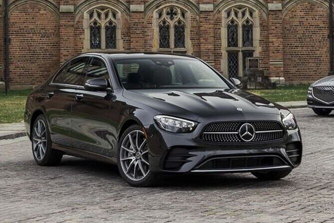 Arrival Transfer from Sydney Airport SYD to Sydney city by Sedan - Key Points