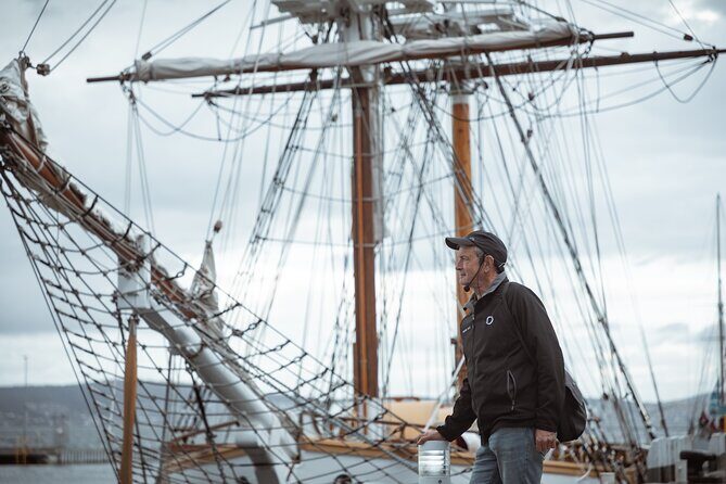 Art and History Trail Walking Tour in Tasmania - What Travelers Can Expect