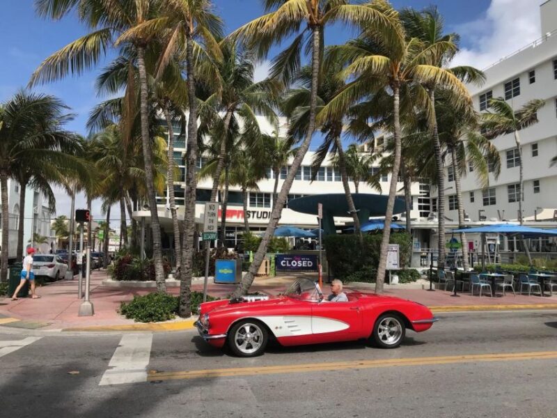 Art Deco Tour of South Beach in French - The Practical Side of the Tour