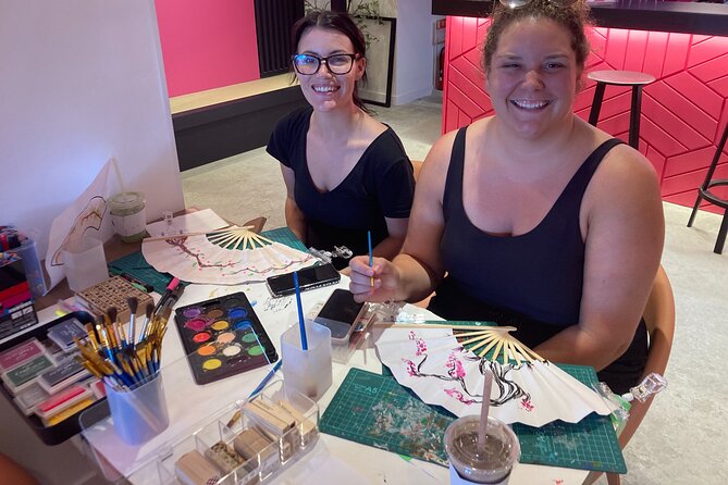 Art Japanese Fan Painting Experience in Tokyo Asakusa - Group Size and Participant Requirements