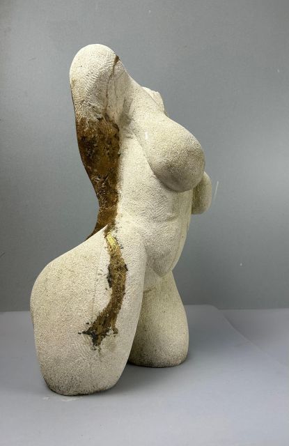 Art studio tour in Italian sculpture gardens - A Closer Look at the Experience