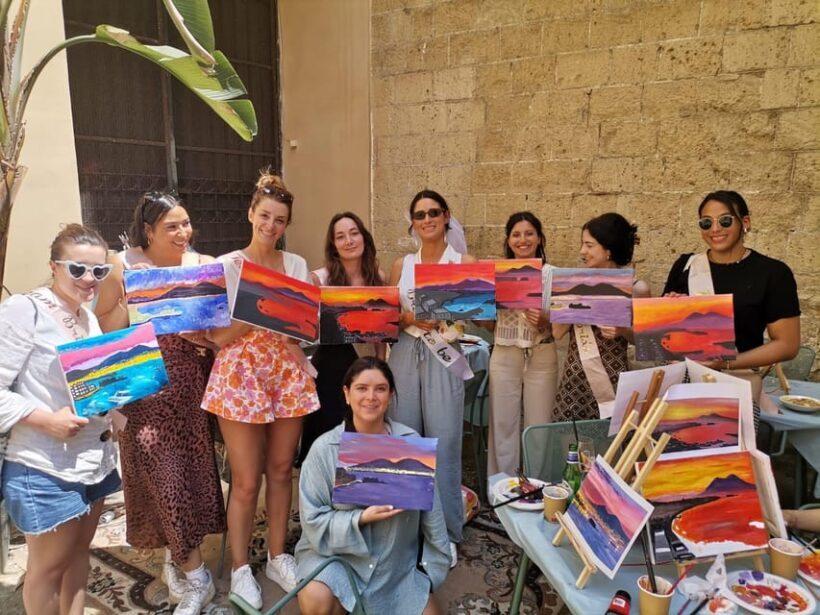 Art Workshop in Naples city centre with Aperitif - Discover Naples with a Creative Twist: Art Workshop in the City Centre with Aperitif