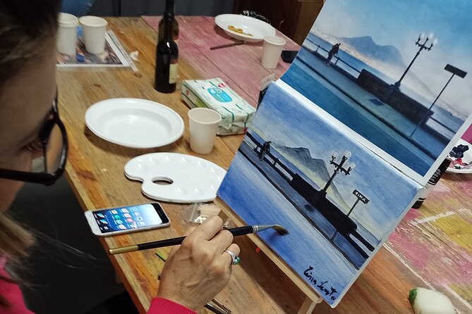 Art worshop with aperitif in Naples - Key Points