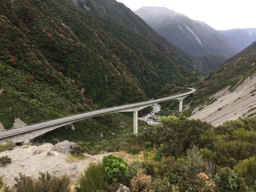 Arthur's Pass: TranzAlpine Train and Castle Hill Day Tour - Authenticity and Experience Quality