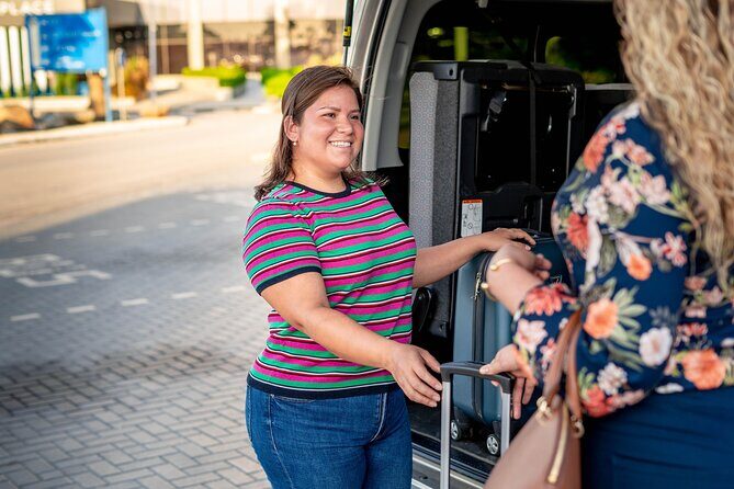 Aruba Private Airport Transfer: Personalized Arrival - Who Should Book This Service?