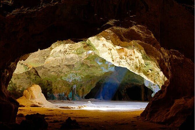 Aruba Private Jeep Tour: Natural Pool,Caves & Breakfast Included. - Detailed Breakdown of the Itinerary