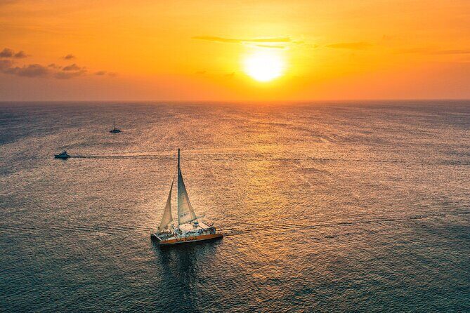 Aruba Sunset Sail with Open Bar - Setting Sail for a Caribbean Sunset