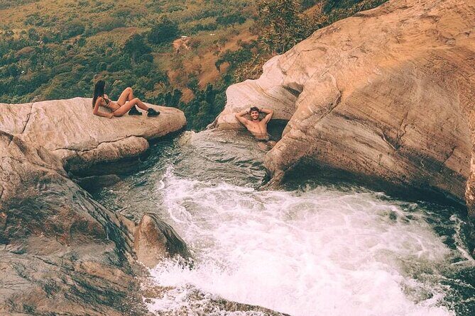 Arugam Bay to Ella Shuttle & Upper Diyaluma Waterfall Hike - Exploring the Arugam Bay to Ella Shuttle & Upper Diyaluma Waterfall Hike
