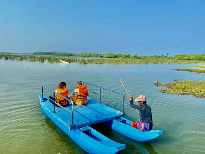 Arugambay :Pottuvil Lagoon Boat Safari Eco Tours - Key Points