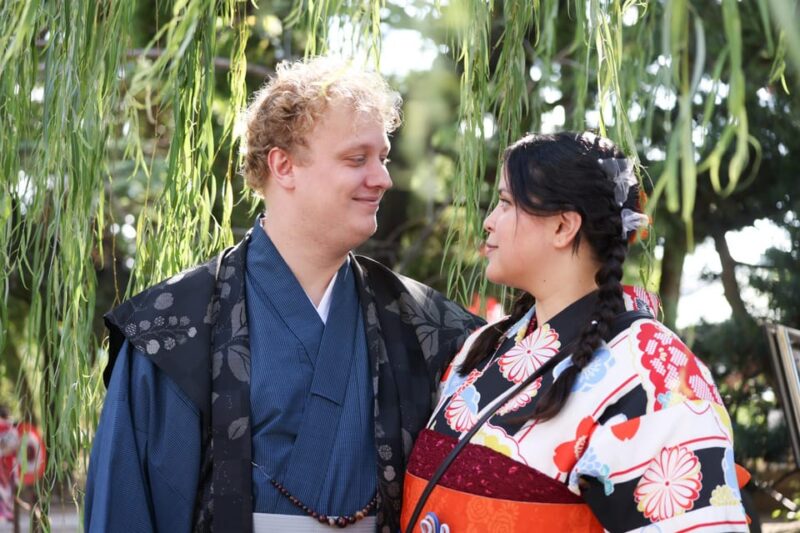 ASAKUSA: Kimono Portrait Tour by Pro Photographer - Frequently Asked Questions