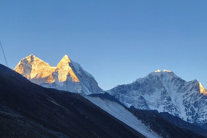 Ascend to the Summit of Mera Peak: A Scenic and Challenging Climbing Adventure - Trekking through the Khumbu and Mera Regions