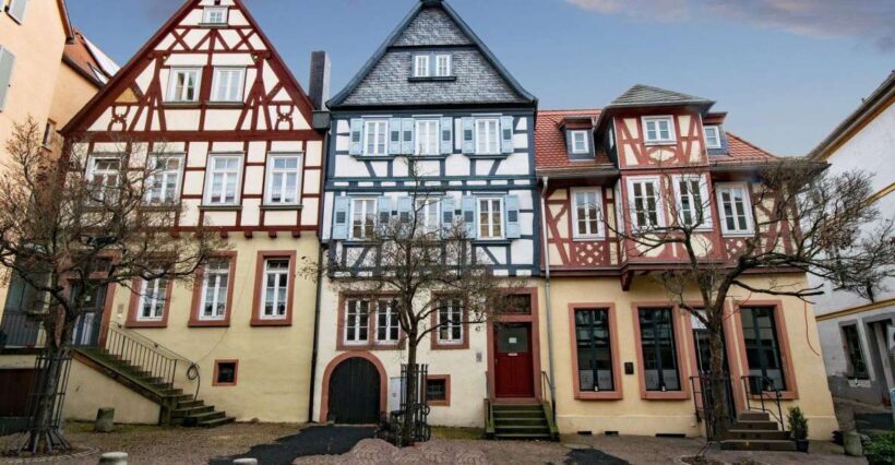 Aschaffenburg: Private Guided Walking Tour - Key Points