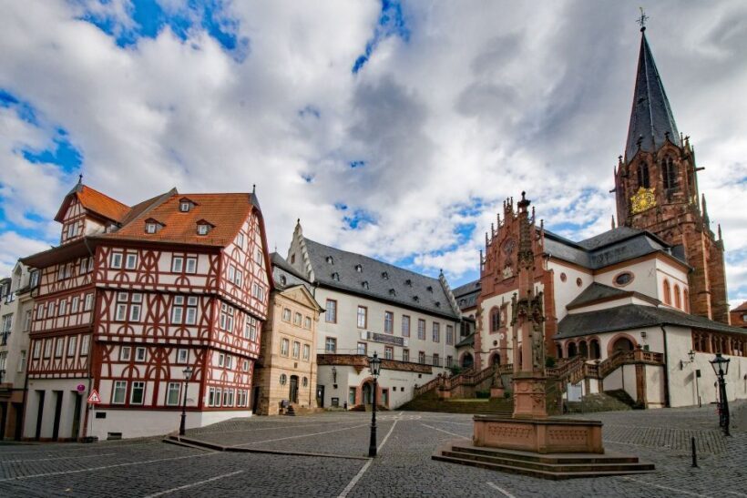 Aschaffenburg: Private Guided Walking Tour - Discovering Aschaffenburg: A City of Layers and Legacies