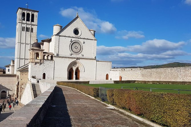 Assisi and Orvieto From Rome: a Day in Umbria, Semi-Private Tour - A Day in the Umbrian Countryside: Combining History, Art, and Scenic Beauty